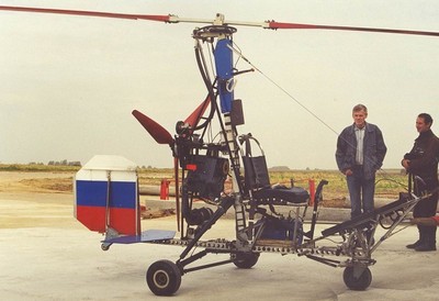 GyroBee Taggart USA Autogyro Helicopter Wood Model Replica Small Free ...