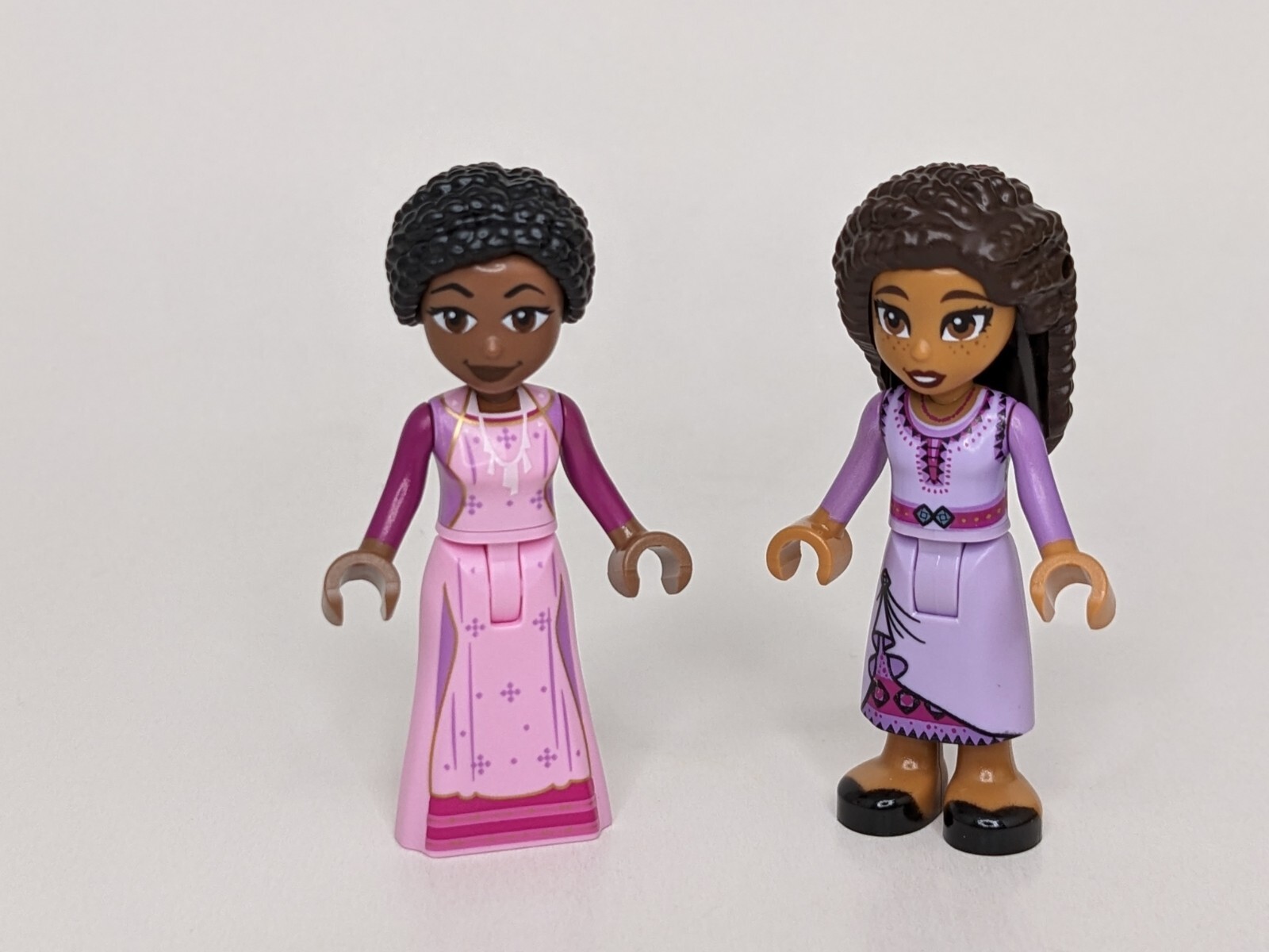 LEGO Asha & Sakina Disney WISH Minifigure Mini Doll friends lot Asha's ...