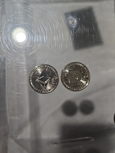 Mini Brands Zuru 5 Surprise Foodie Series Gold Ethereum and WOW Doge ...