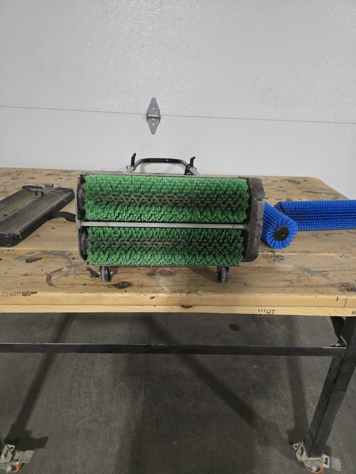 TM4 CRB CARPET CLEANING BRUSH MACHINE | eBay