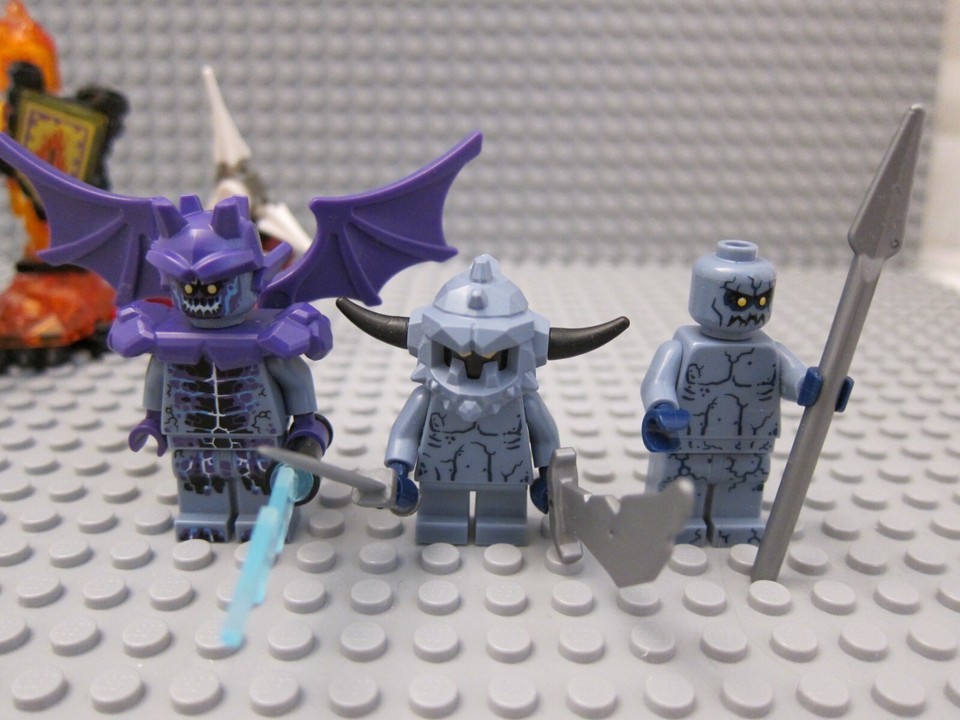 LEGO Nexo Knights Ultimate Flama 70339 + Stone Monsters Minifigures ...