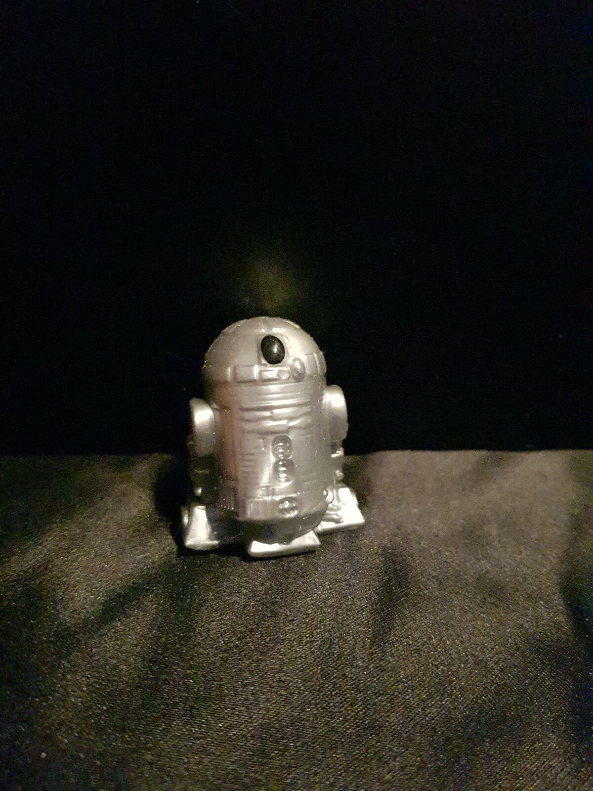 R2 D2 Ooshie Woolworths Woolies Star Wars Ooshies 2020 | eBay