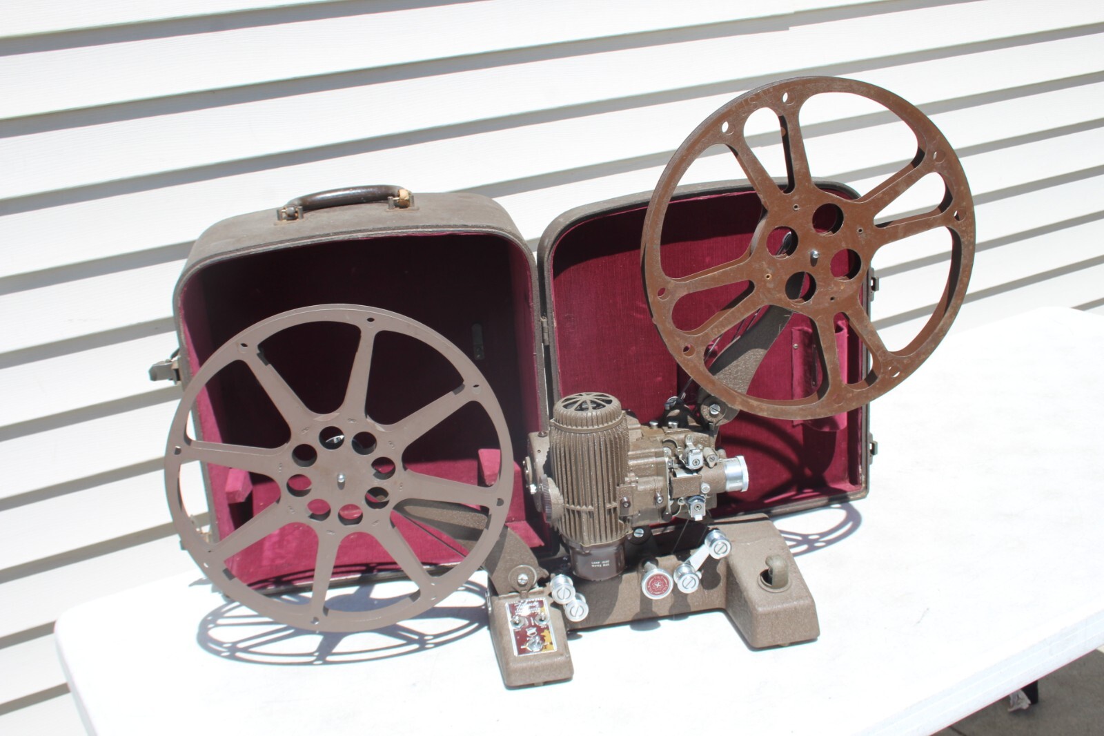 Vintage Bell & Howell 16mm Filmo Showmaster Projector With Case No Cord ...