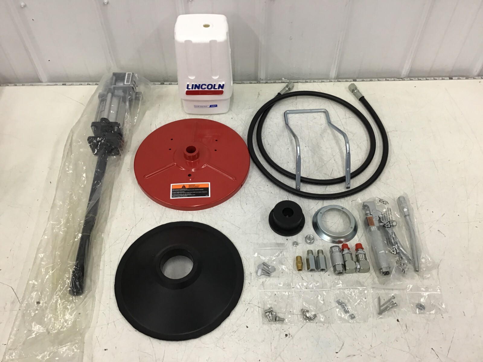 Lincoln 082716 Series F Hydraulic Air Operated Chassis Pump for sale ...