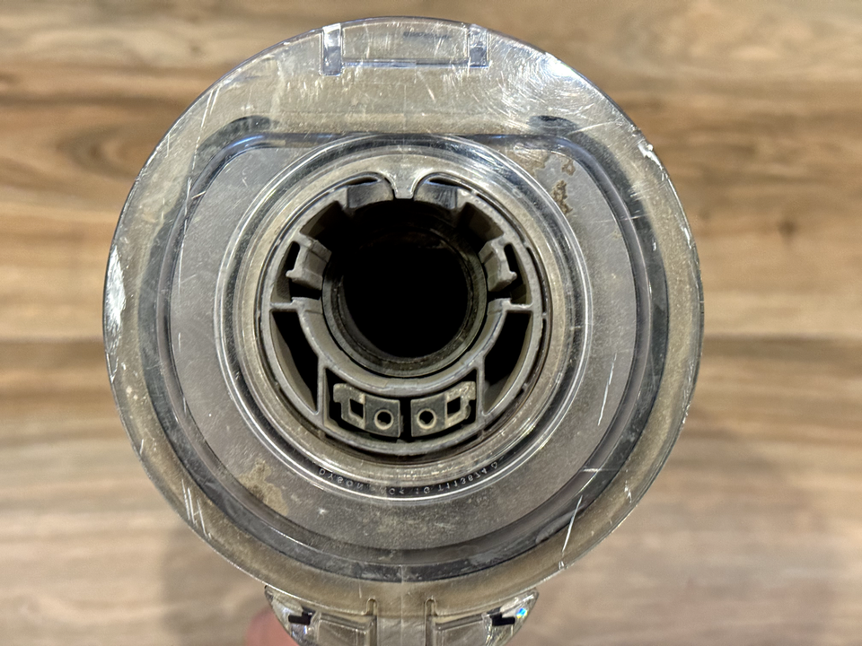 DYSON V10 ANIMAL+ Cordless Stick Vacuum (model SV12) BROKEN TRIGGER, NO ...