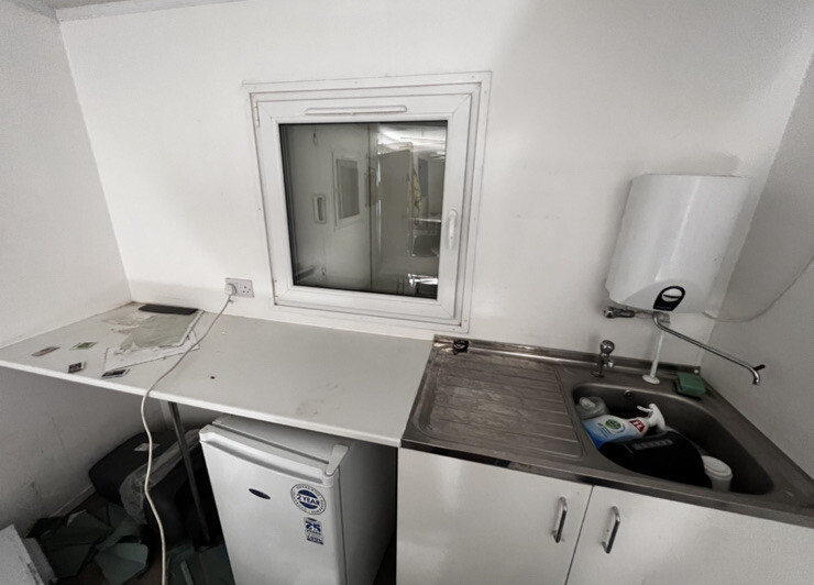 32ft Anti Vandal Site Office Cabin Container Welfare Block, Canteen ...