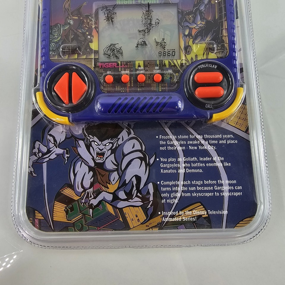 Tiger Electronics GARGOYLES Night Flight LCD Handheld Game Disney 1995 ...