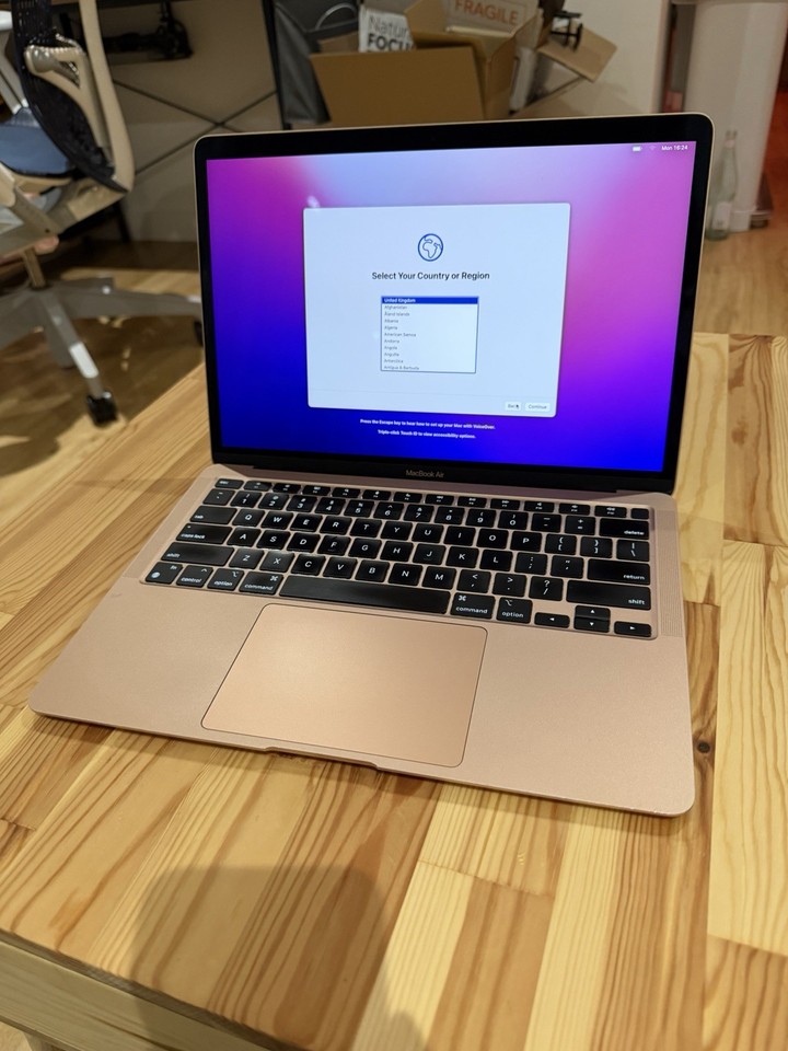 Apple MacBook Air 13-inch Laptop 2020 M1 Chip, 8GB RAM, 256GB SSD, Rose ...
