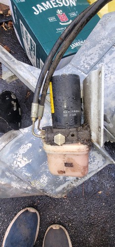 Volvo Penta 290 Dp-A Dp-B Sp-A Hydraulic trim Pump w Reservoir tank ...