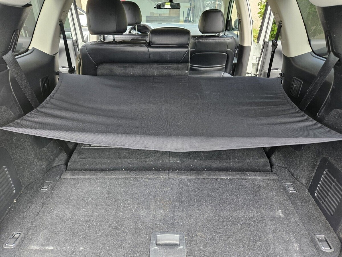 Nissan Pathfinder Cargo Cover