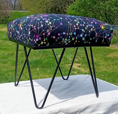 Mid-Century Modernism - Leg Atomic