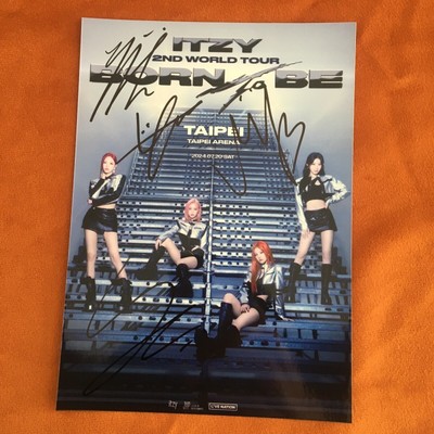 ITZY Autographed Signed GROUP Photo 5*7 K-POP COLLECTION Limited 2024 ...