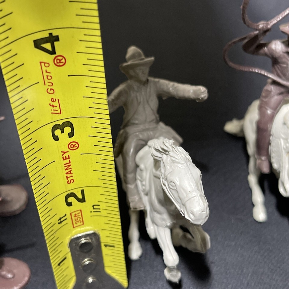 Marx original 1950's 54mm set of 30 Cowboy's different poses 14 W ...
