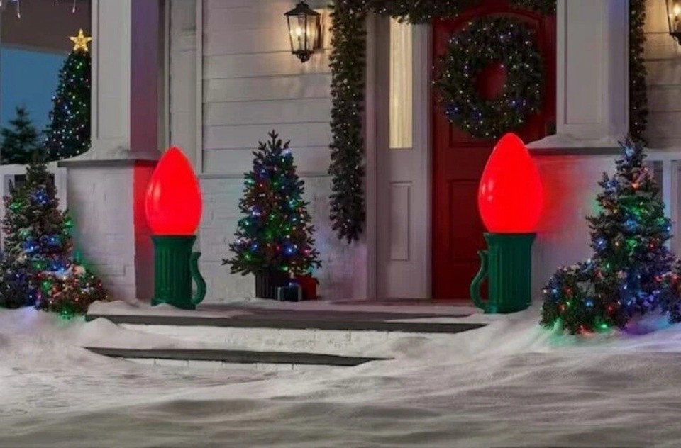 2-Pack 3 FT LED Jumbo Red Bulb Battery Operated Holiday Yard Decor ...