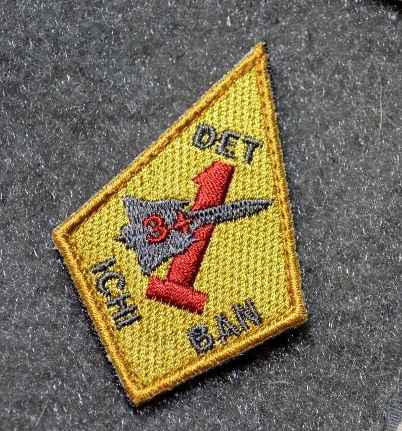 9th SRW Strategic Reconnaissance Wing burdock Pencil-pocket 2.7" D-Tab ...