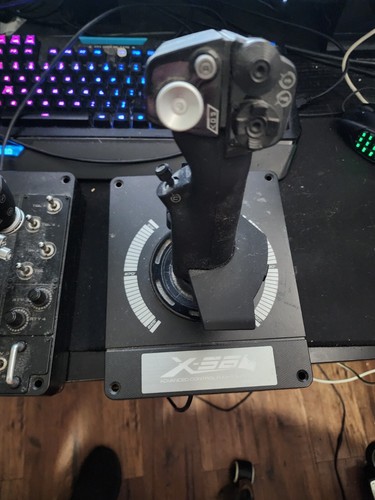 Logitech X56 H.o.t.a.s. RGB Throttle and Stick Simulation Controller ...