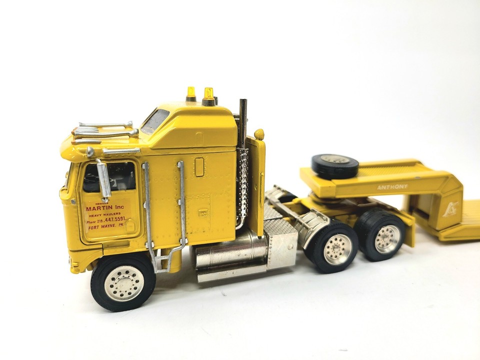 Kenworth K100 6x4 Sleeper with Lowboy Trailer Yellow ASAM Smith 1:48 ...