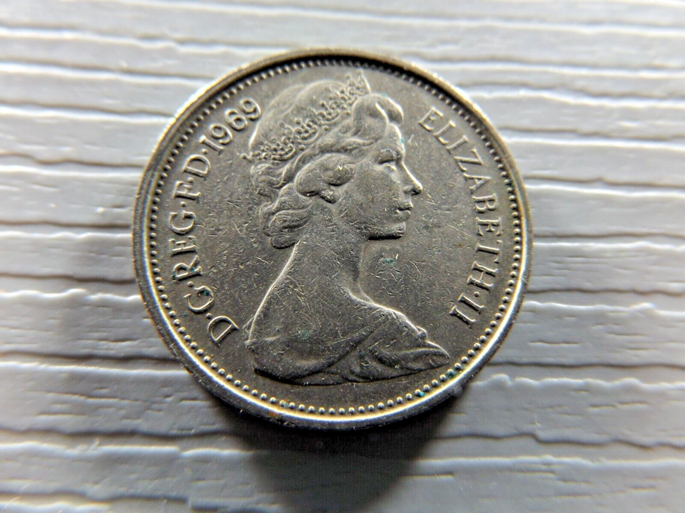 UK GREAT BRITAIN 1969 5 New Pence #1d | eBay