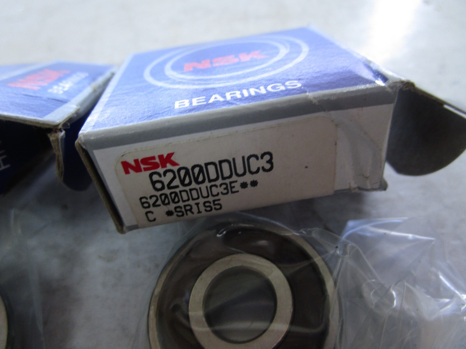 NEW LOT OF 2 NSK SEALED BALL BEARING 6200DDUC3 | eBay