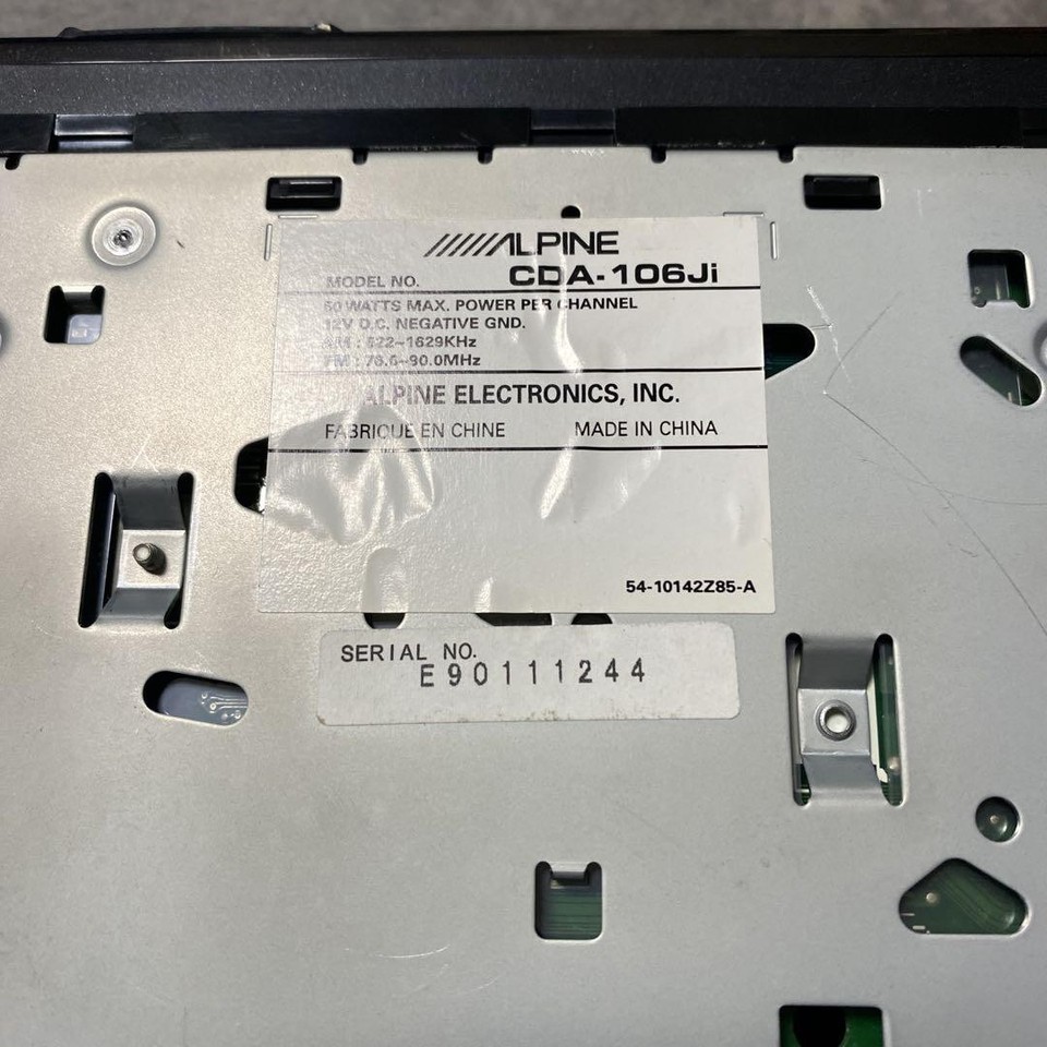 ALPINE CDA106Ji Car Audio CD Head Unit USB is not supported Used Japan ...