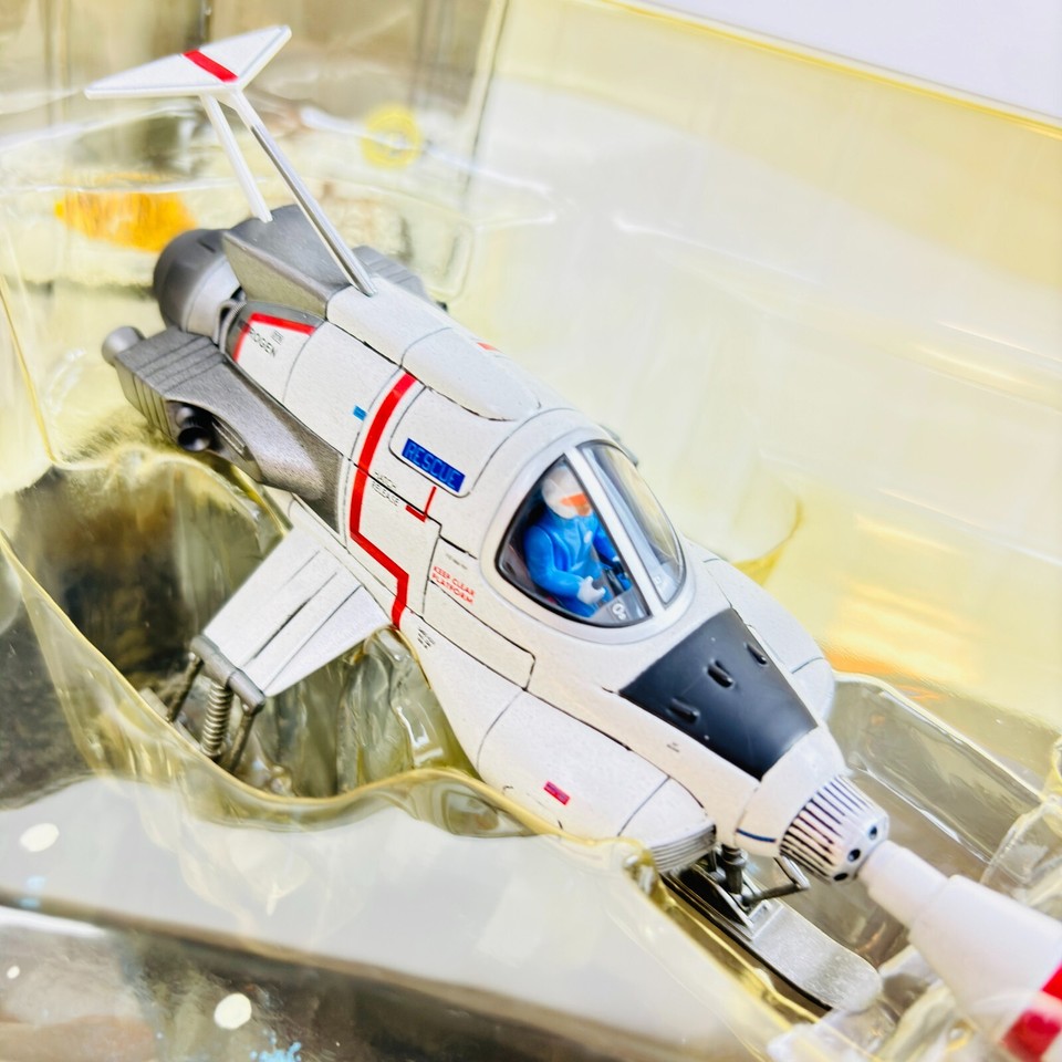 UFO INTERCEPTOR & UFO Diecast Model Gerry Anderson Aoshima Shinseiki ...