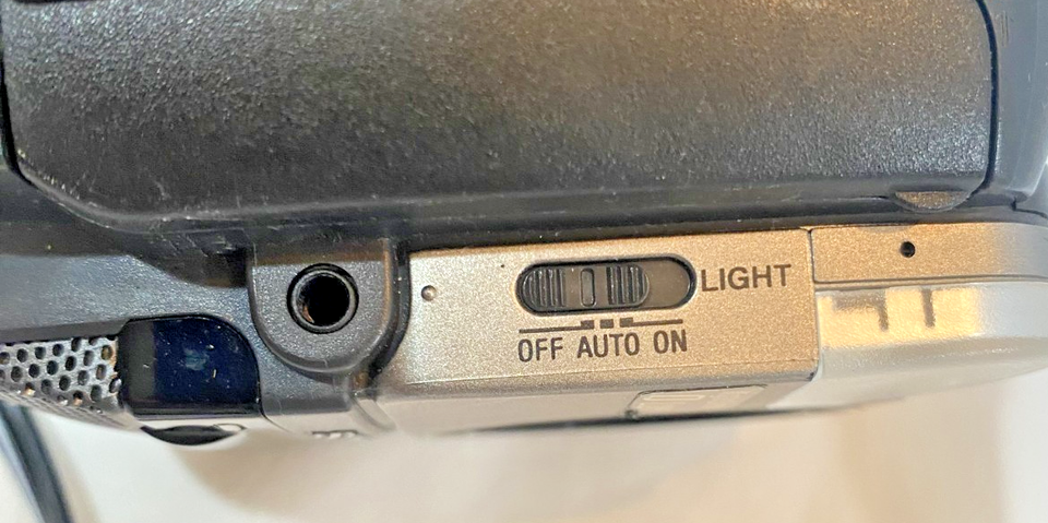 SONY Steady Shot Handycam Vision Video Recorder Hi8 360X Zoom CCD-TRV67 ...