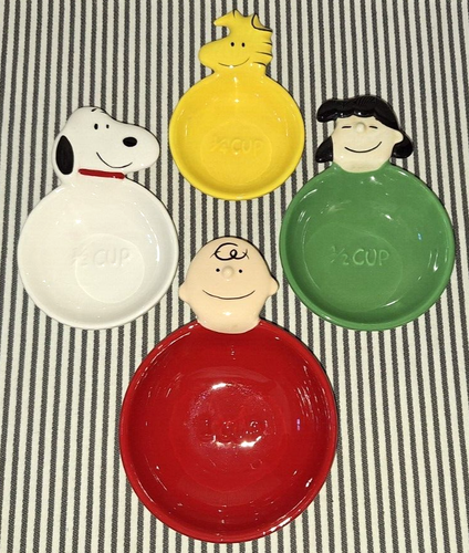 LOT OF 4 SET SNOOPY PEANUTS LUCY CHARLIE BROWN NESTED MEASURING CUPS ...