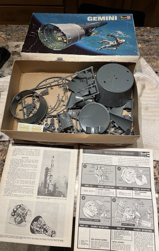 VINTAGE 1965 REVELL GEMINI 1/24 Scale Kit #H-1835 model kit-space | eBay