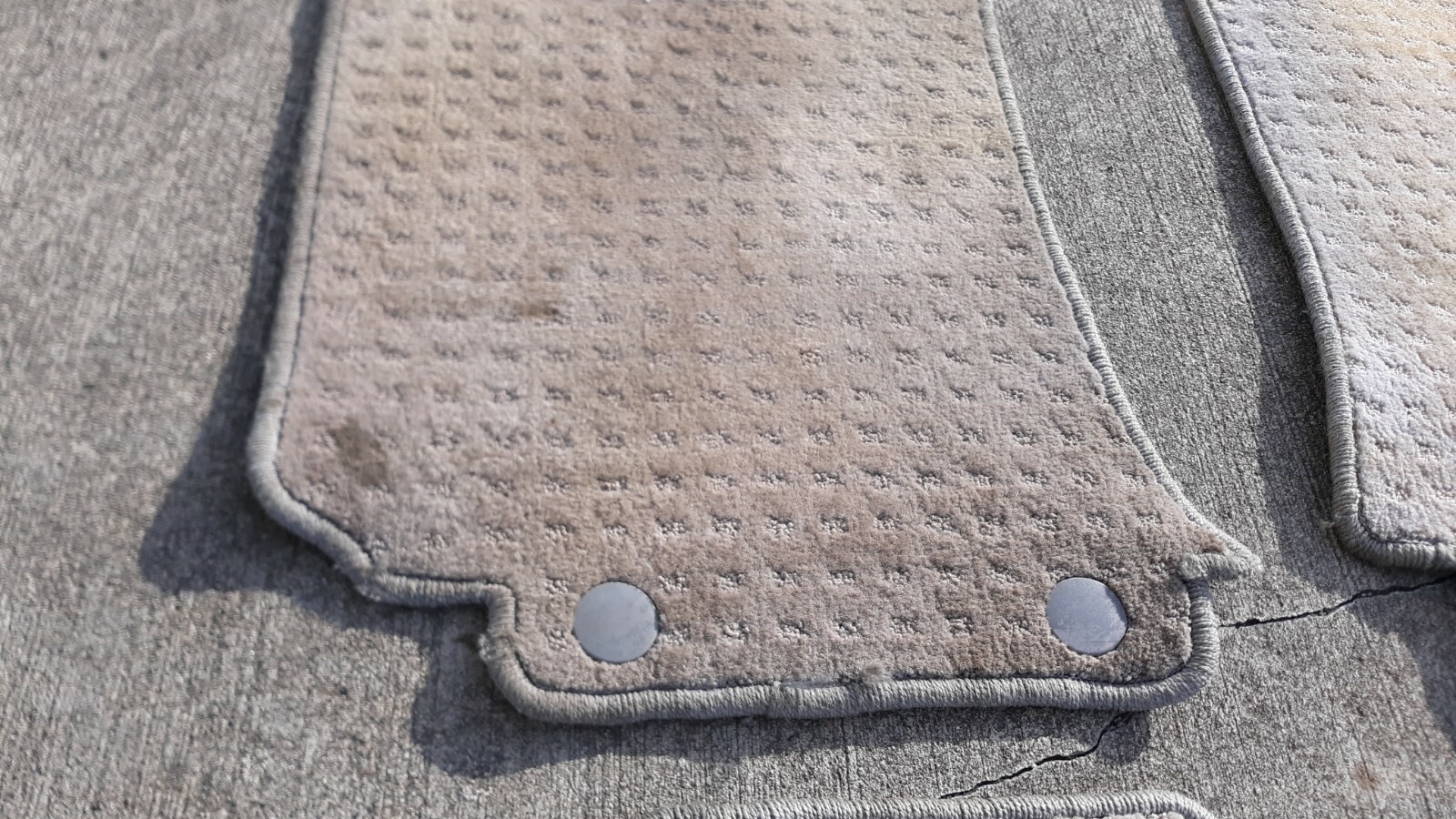 06 Mercedes Benz R350 W251 gray carpet floor mats | eBay