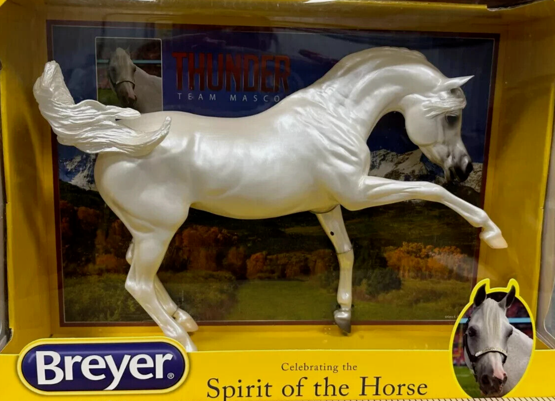 Breyer HORSE THUNDER # 1811 1:9 Traditional DENVER BRONCOS Mascot 2019 ...