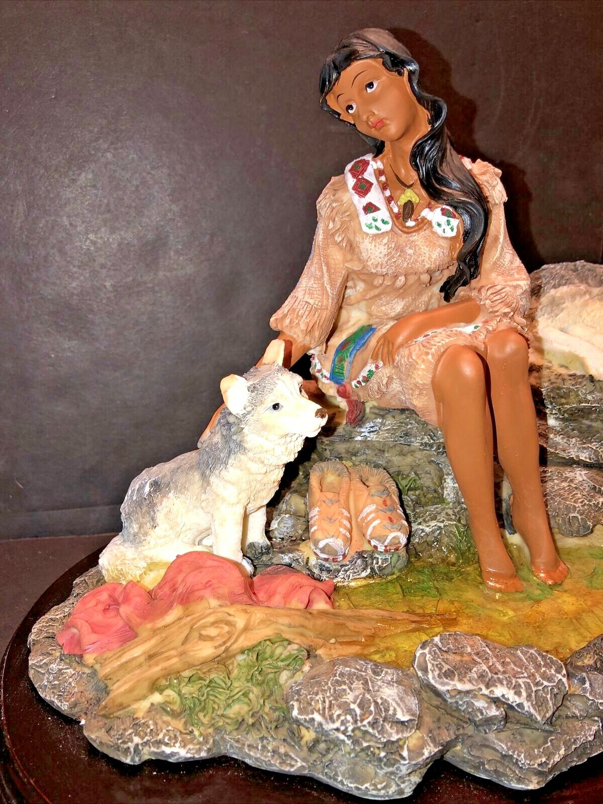 VINTAGE DMB COLLECTION FIGURINE LOVELY NATIVE AMERICAN INDIAN GIRL WITH ...