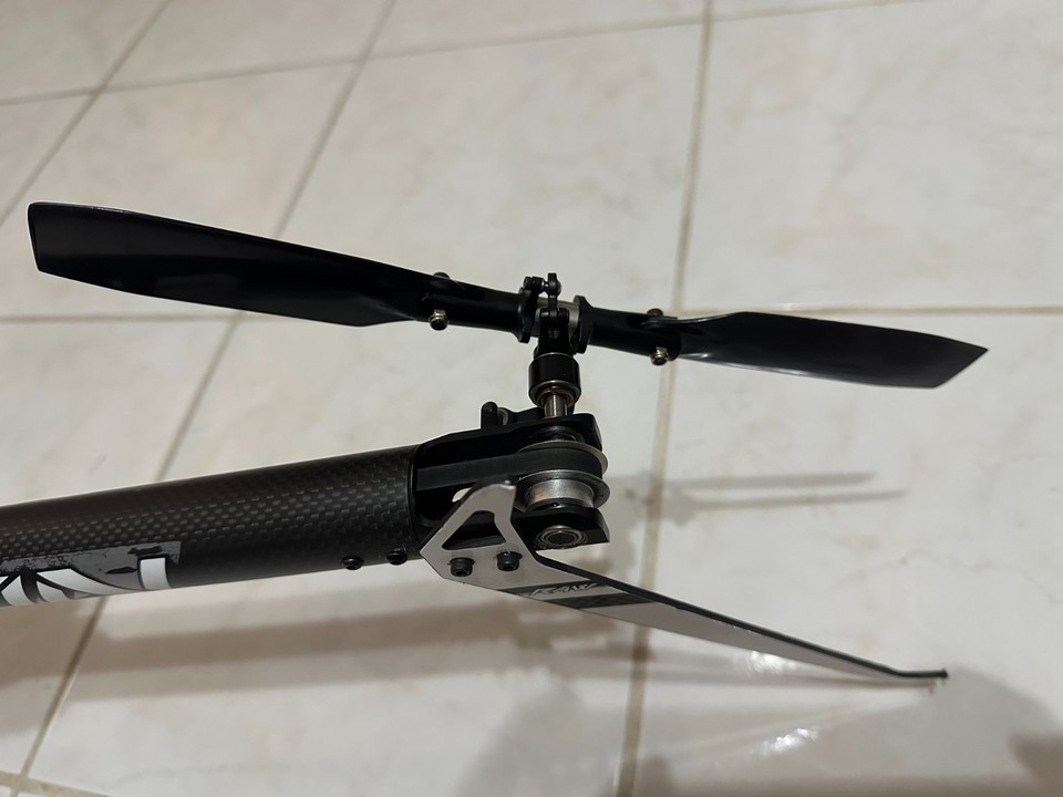 SAB GOBLIN RAW PIUMA 700 BNF AR7200bx, satellite Flybarless System ...