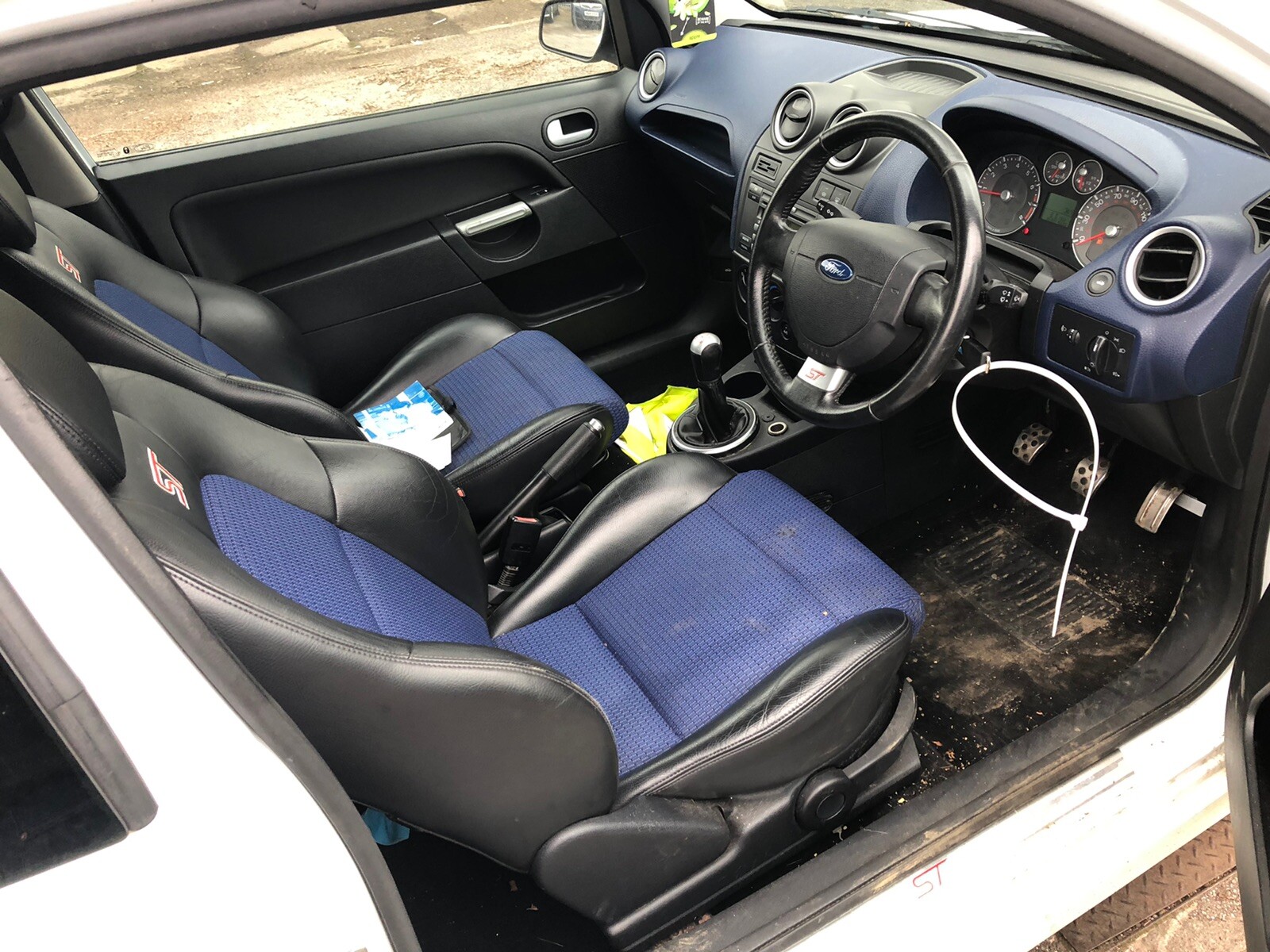 Ford Fiesta ST 150 Mk6 2007 White Breaking Engine Gearbox Bumper ...