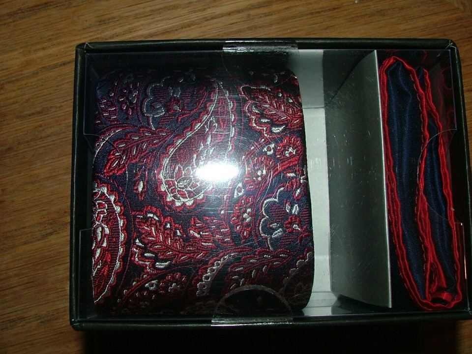 NEW WT $115 TED BAKER LONDON TIE & POCKET SQUARE 100%SILK RED PAISLEY #525 | eBay