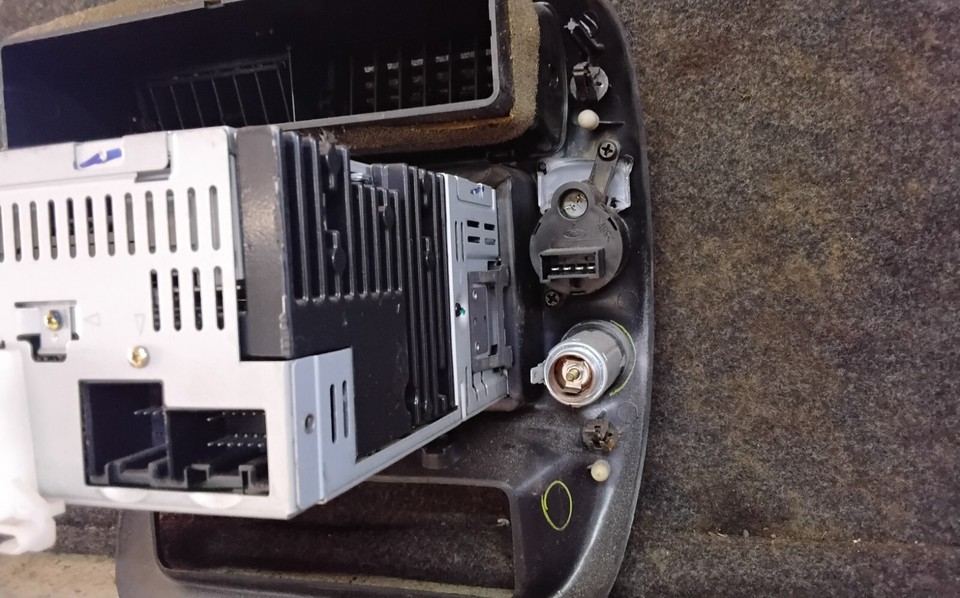 1999-2004 Ford Ranger Radio Bezel Dash Trim With 4wd And Fog Light ...