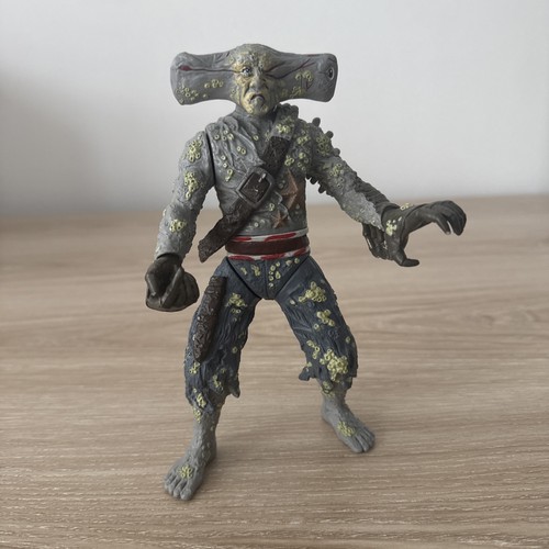 Zizzle Disney Pirates Of Caribbean Maccus Hammerhead 7" Figure Dead Man ...
