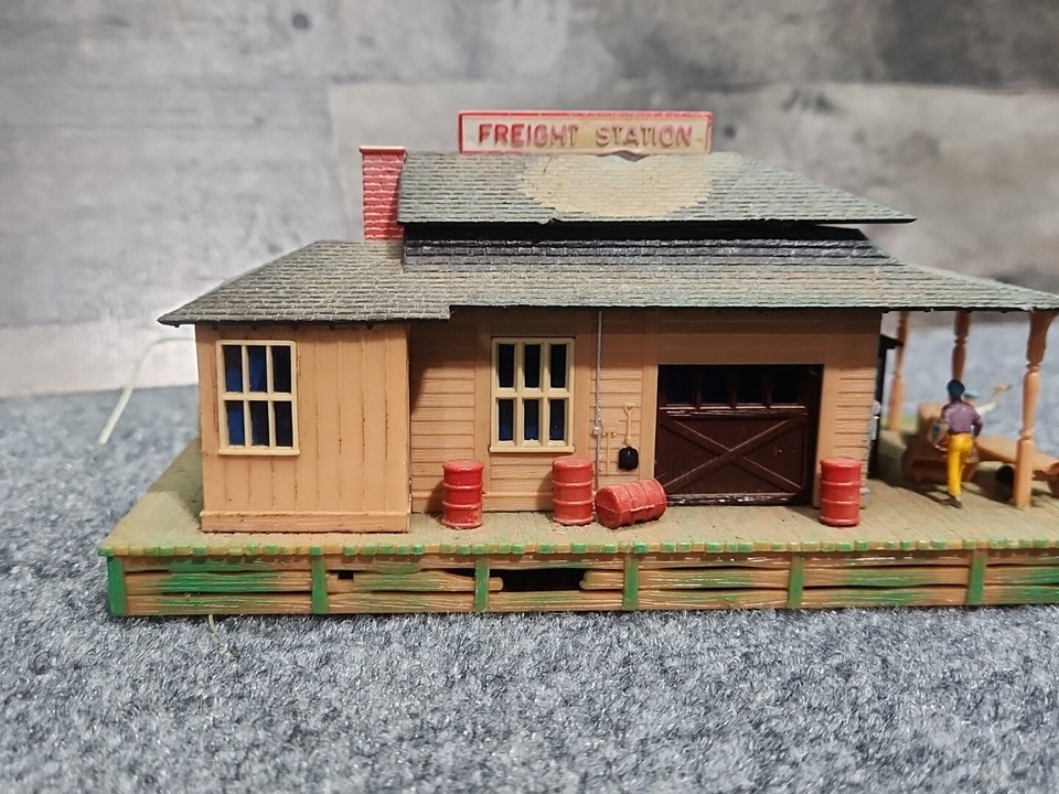 Tyco HO Scale Freight Station Building #906 Model Train Building | eBay