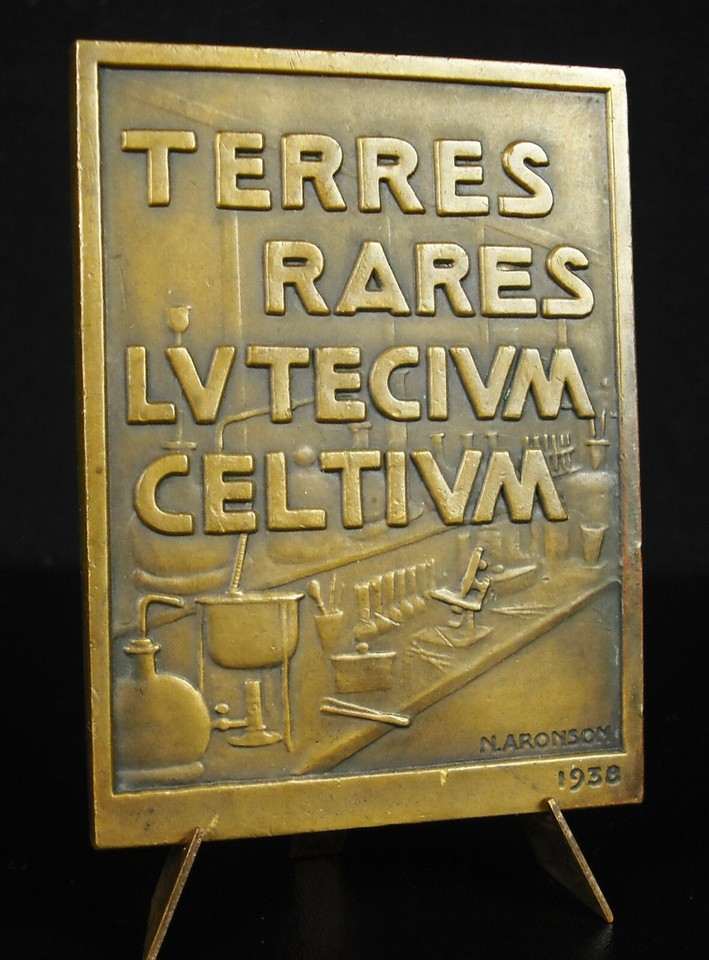 Médaille Georges Urbain Terres rares earth metals celtium scandium 1938 ...