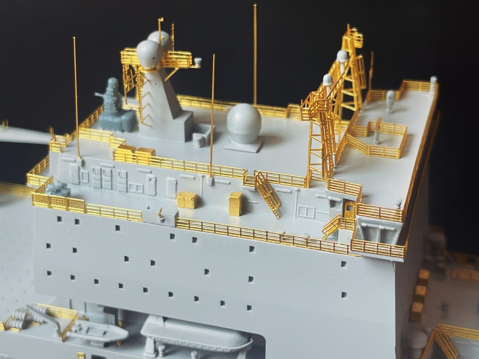 EV resin kit 1/700 S101 Royal Navy Dock Landing Ship L3008 RFA Mounts ...