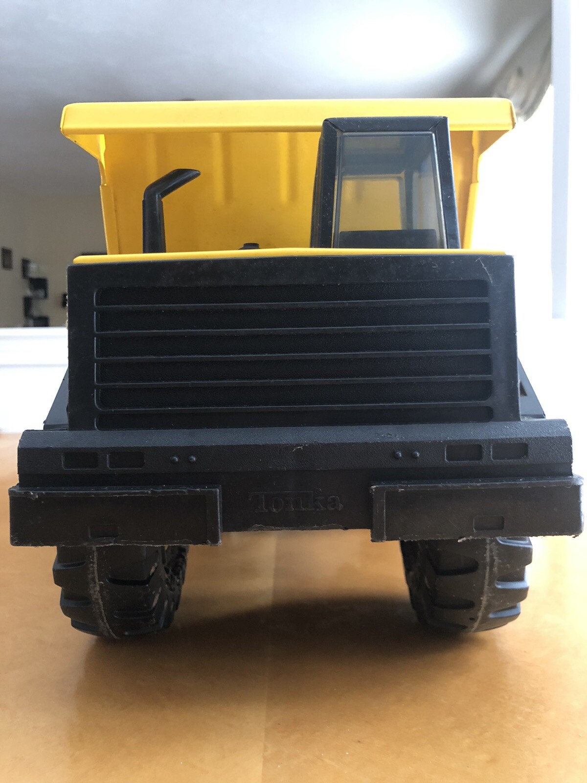 TONKA MIGHTY 768 QUARRY DUMP TRUCK. 17" Long Yellow Metal truck toy ...