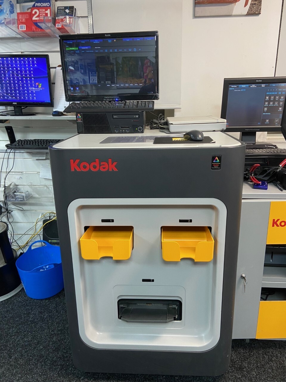 KODAK APEX PHOTO PRINTNG DRY LAB FULL KIT * 4 PRINTERS*2 KIOSKS* + MORE ...