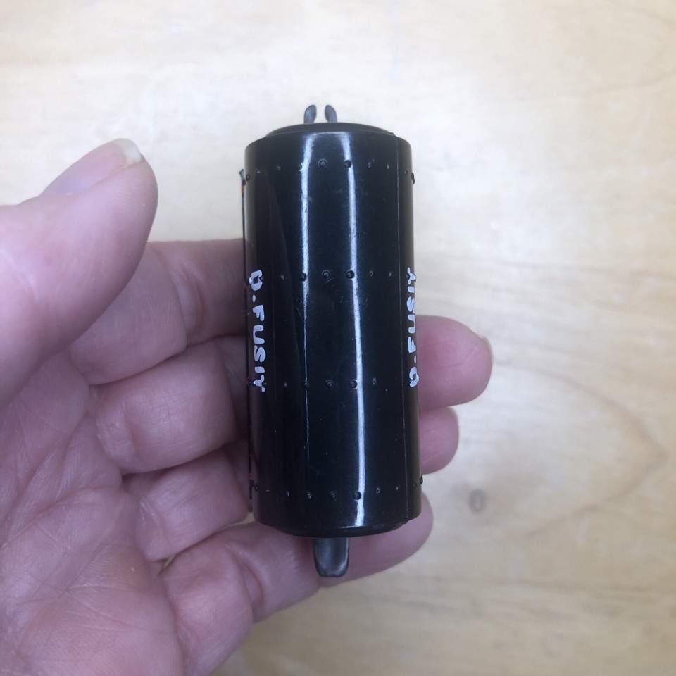 ERTL Thomas the Tank Engine & Friends D. Fusit Gunpowder PLASTIC Tanker ...