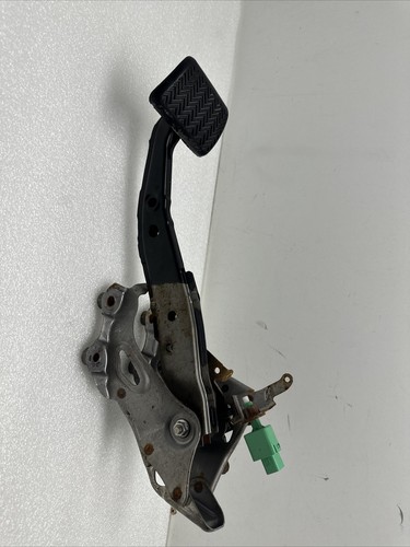 2010-15 Toyota Prius Brake Pedal W/ Sensor OEM | eBay