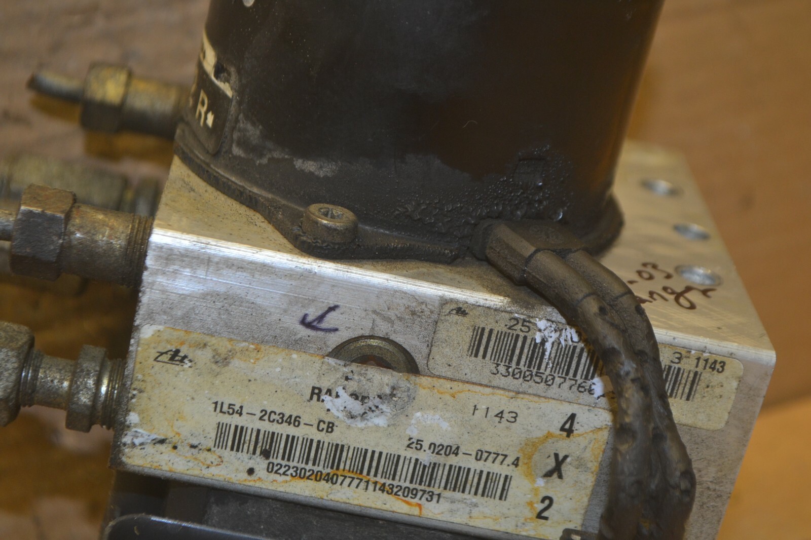 2001-2003+Ford+Ranger+ABS+Pump+Control+OEM+1L542C346CB+Module+144+14d3 ...