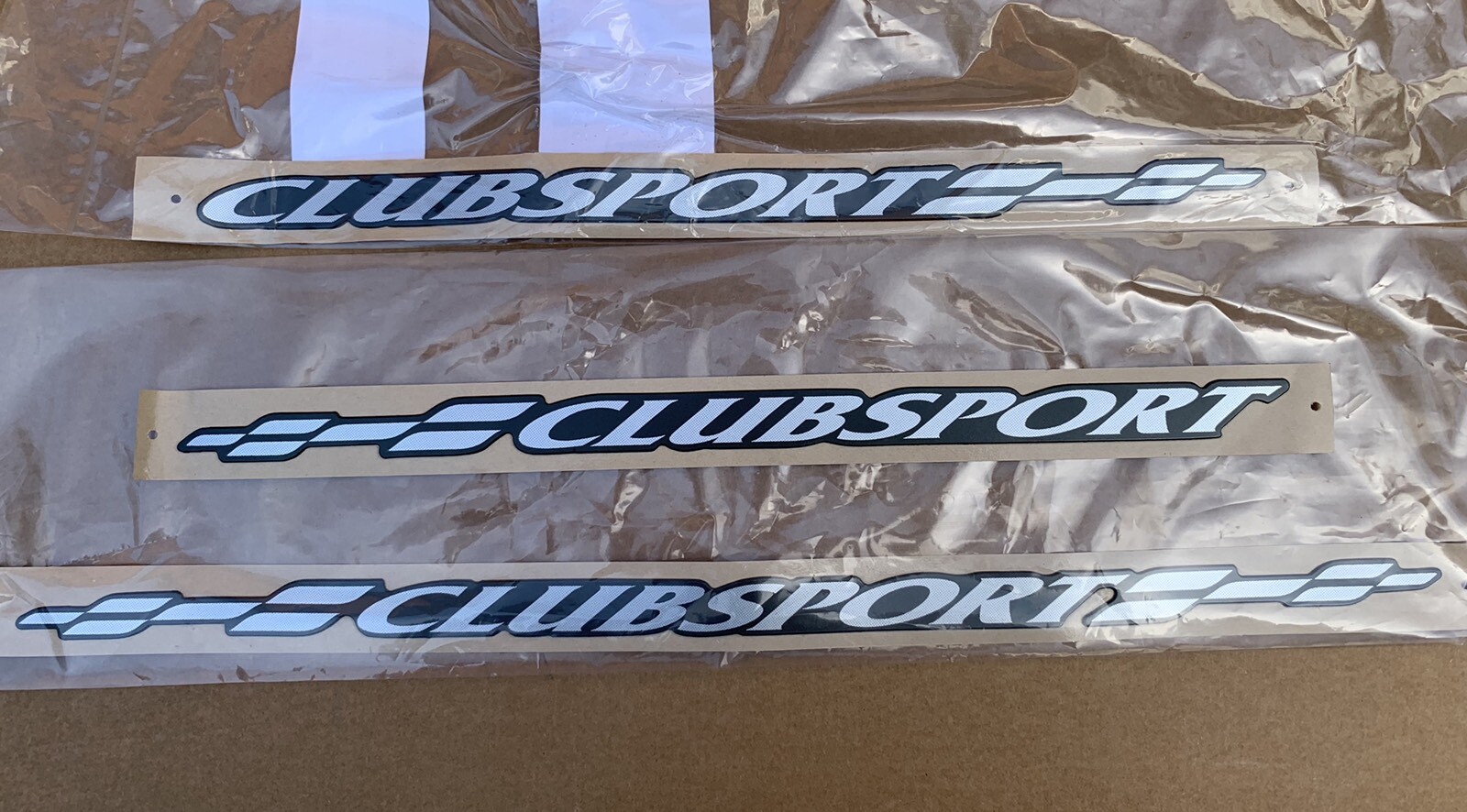 HSV VT SERIES 1 ' CLUBSPORT ' R8 LETTERING DECAL BADGES SET OF 3 ...