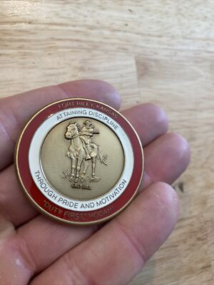 Ft. Riley Kansas Commander Challenge Coin Commandant HONOR GRADUATE NCO ...