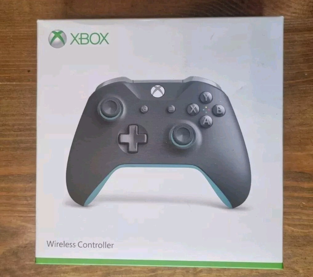 Xbox One Controller Box XBOX One S 1TB Bundle With 2 Controllers