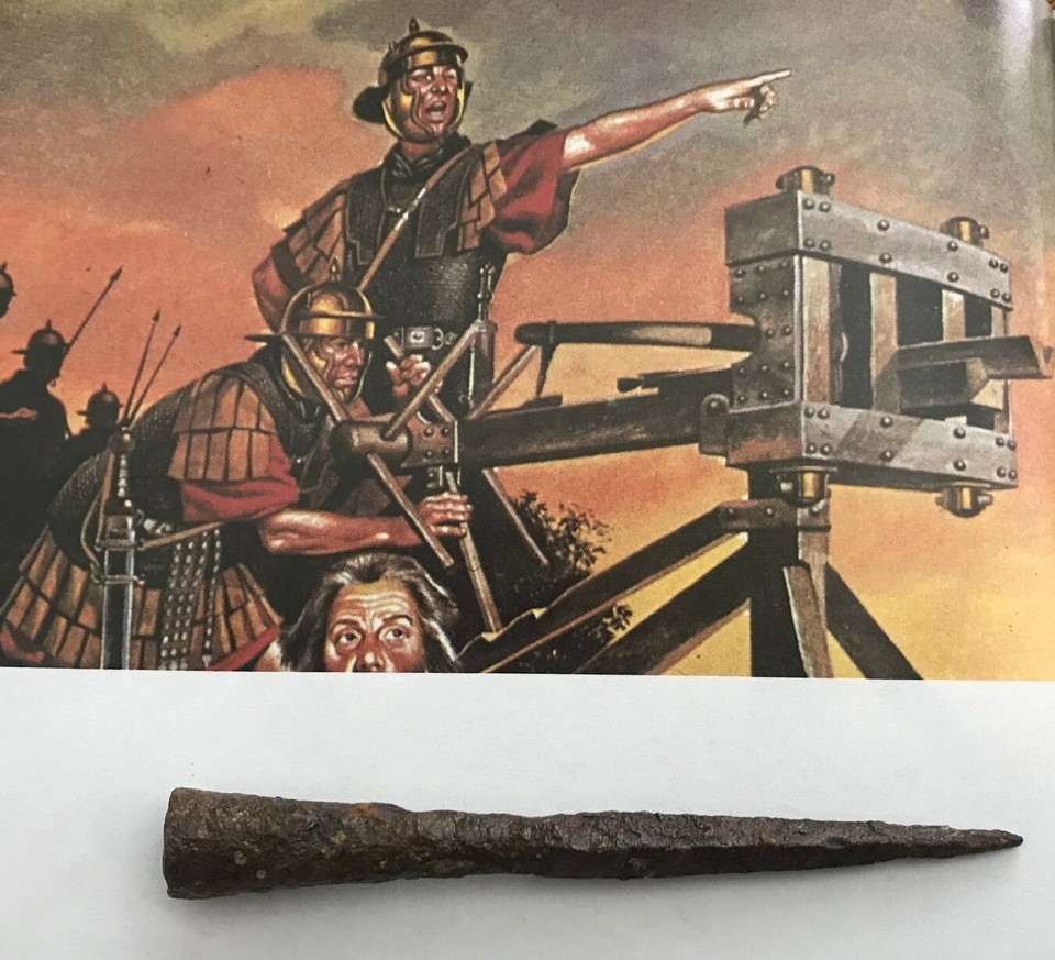 Roman Legion Legionary scorpion scorpio ballista bolt weapon Ancient ...