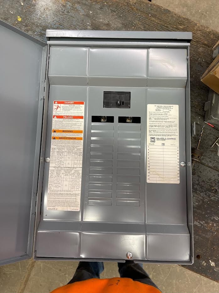 Square D Outdoor 125 Amp 240 Volt Load Center | eBay