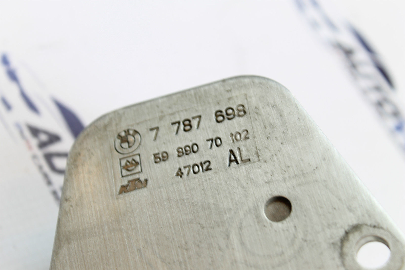 BMW E60 E61 520d E87 118d 120d E90 318d 320d HEAT EXCHANGER ENGINE OIL ...